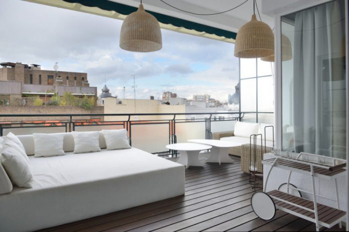 Having and Enjoying A Beautiful Balcony As Your Dreams - SimDreamHomes